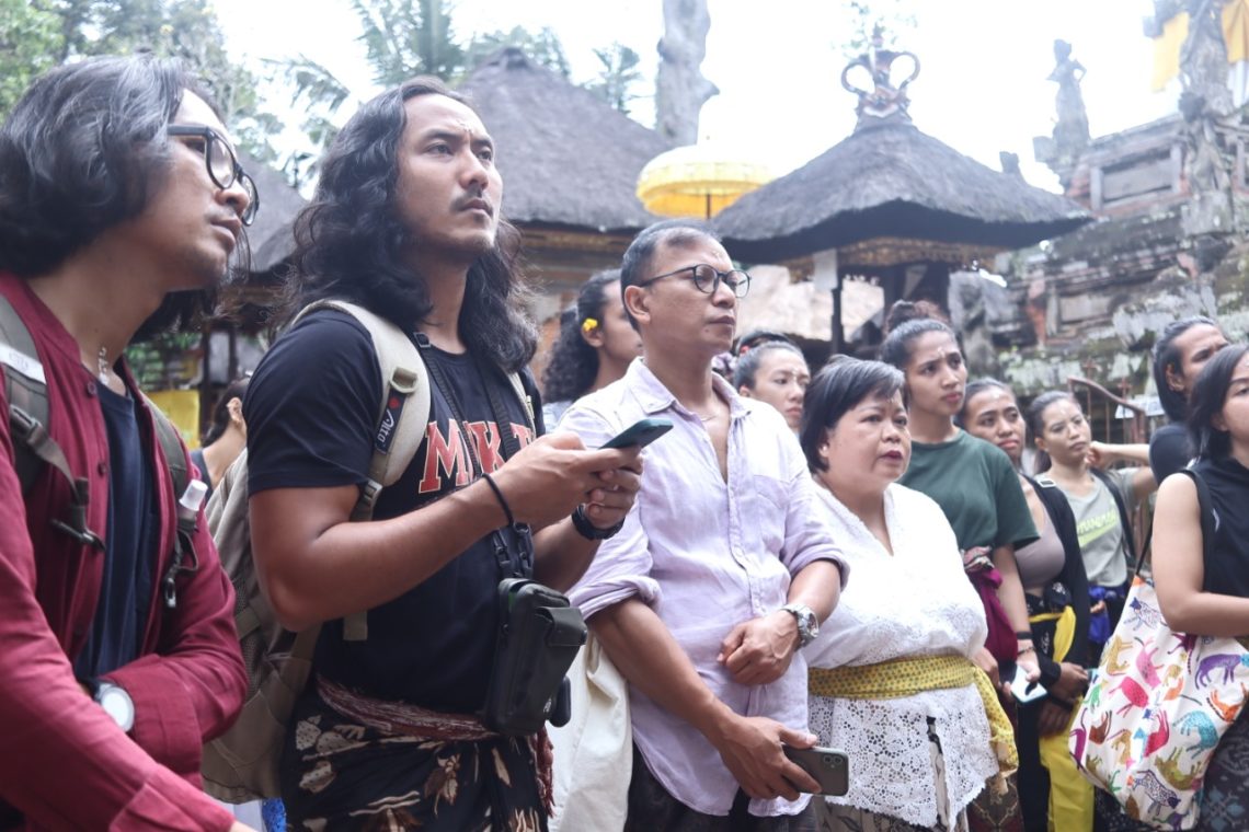 Di Balik Pura Samuan Tiga, Yang Tampak dan Tak Tampak | Dari Temu Seni ...