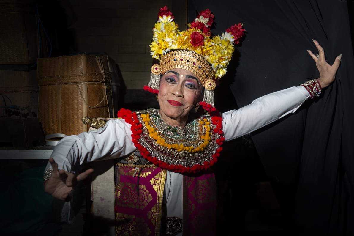 Ni Wayan Latri, Legenda Mantri Manis Arja Keramas – tatkala.co