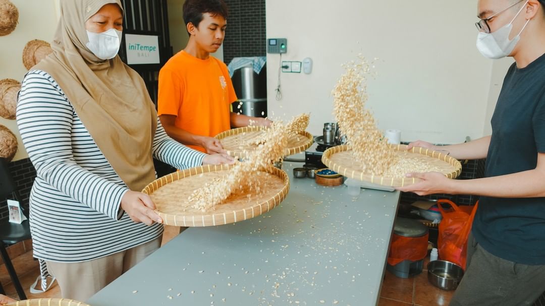 Mengintip Benny Santoso Membuat “Ini Tempe”: Inilah Tempe Artisan dari ...