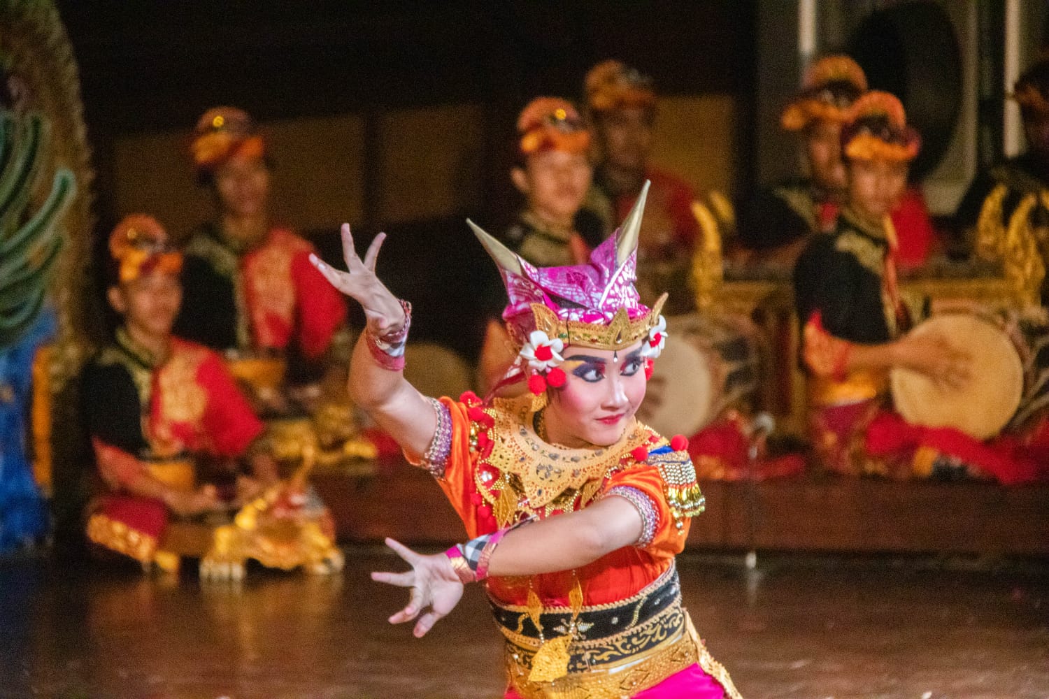 Tari dan Tabuh Khas Buleleng Getarkan Panggung Ksirarnawa – tatkala.co