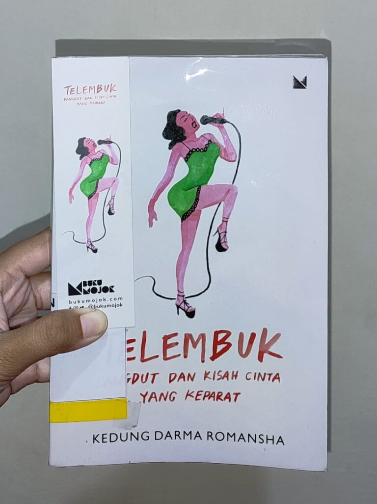Membaca Sastra Sebagai Bentuk Pembongkaran Makna — Ulas Novel Telembuk ...